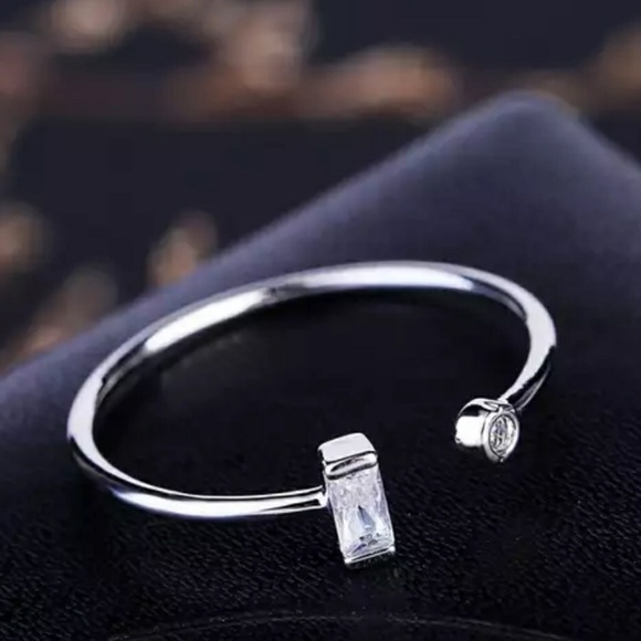 everrealli | Jewelry | Delicate Silver Geometric Open Design Ring ...